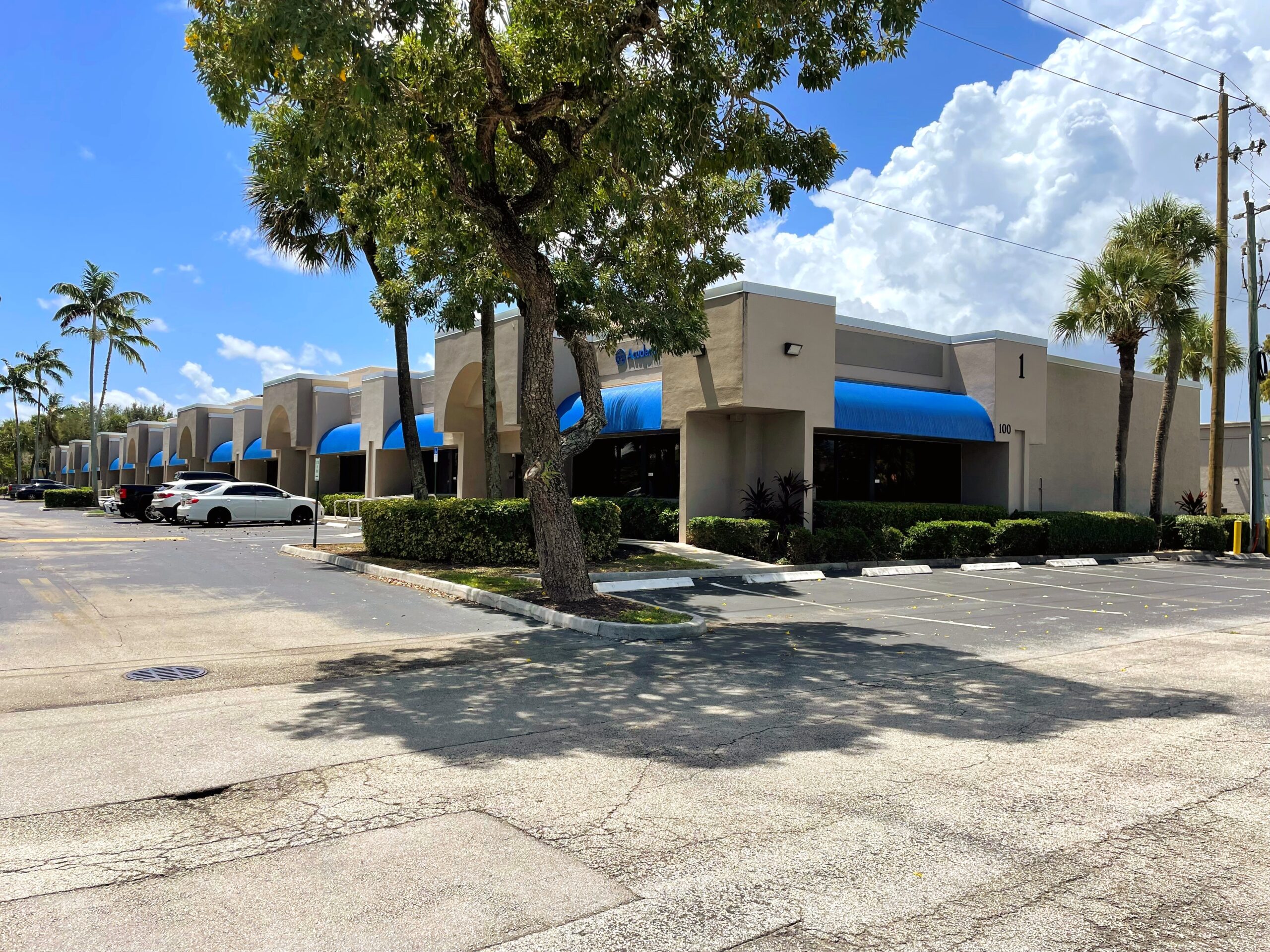 Services - Investments - Adler Properties